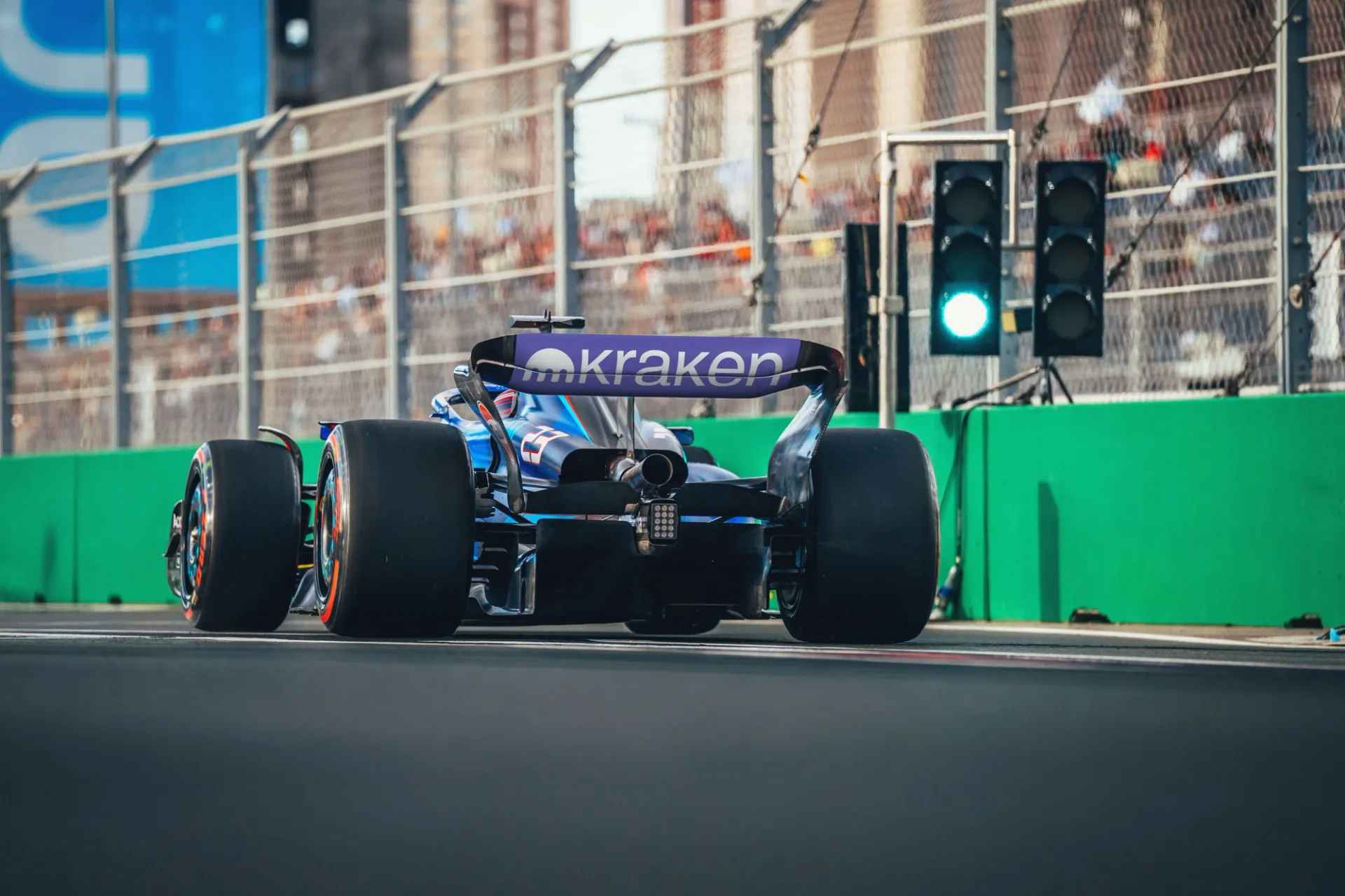 Kraken to team with F1's Williams Racing as its first-ever crypto ...